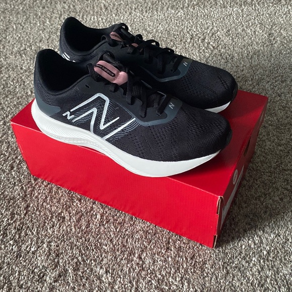 New Balance | Shoes | New Balance Dynasoft Pro Run V2 | Poshmark
